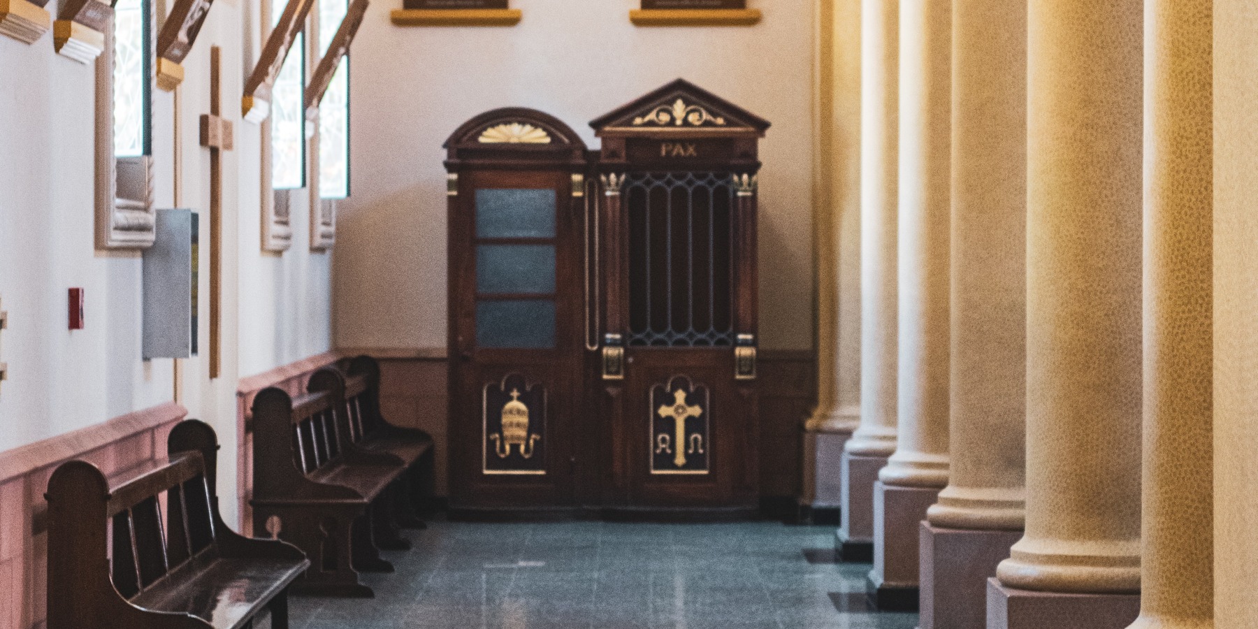 Assistance for Confessors | Saint John Vianney Center